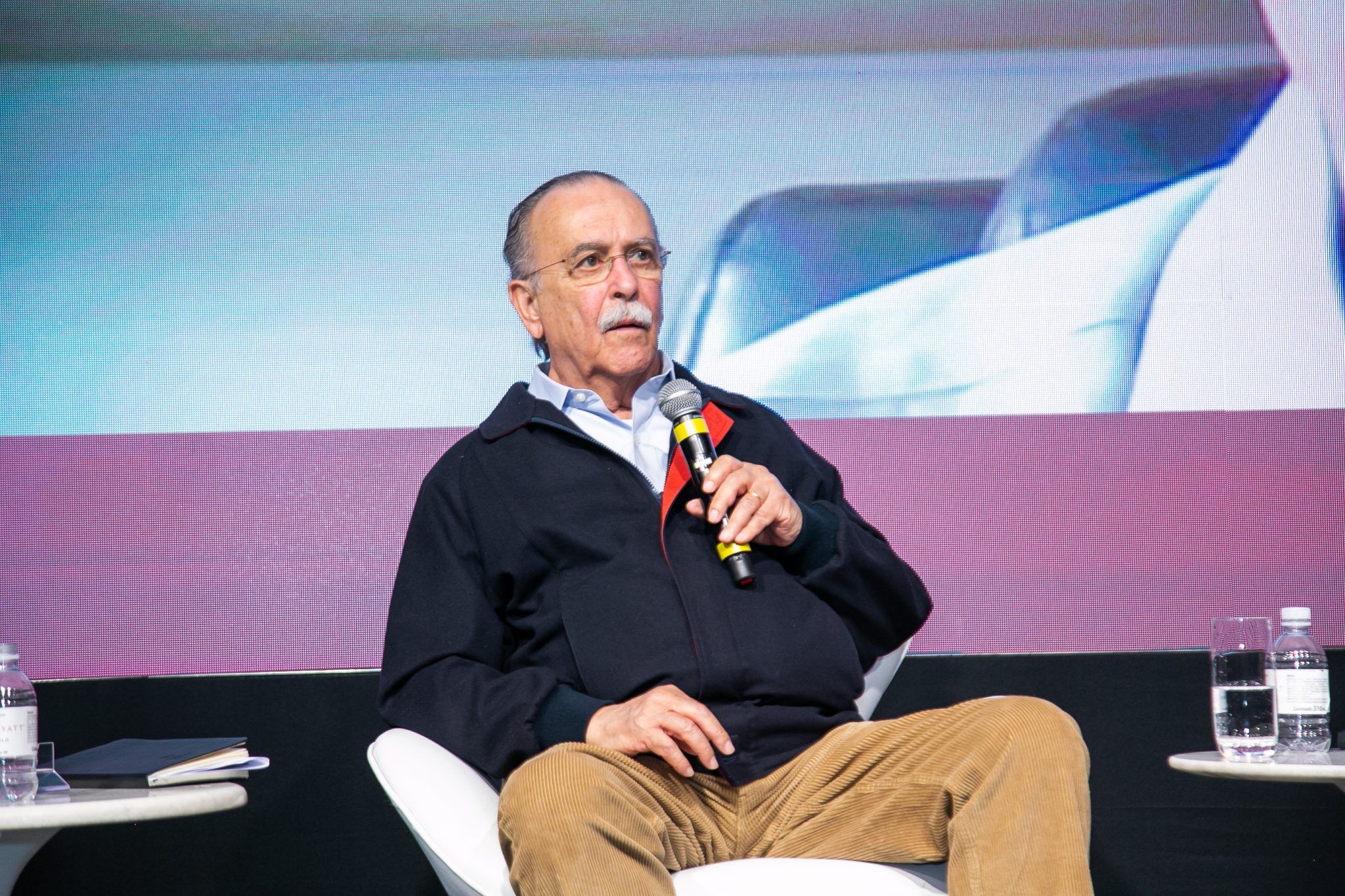 Em São Paulo, Warren Institutional Day reúne grandes nomes da economia ...